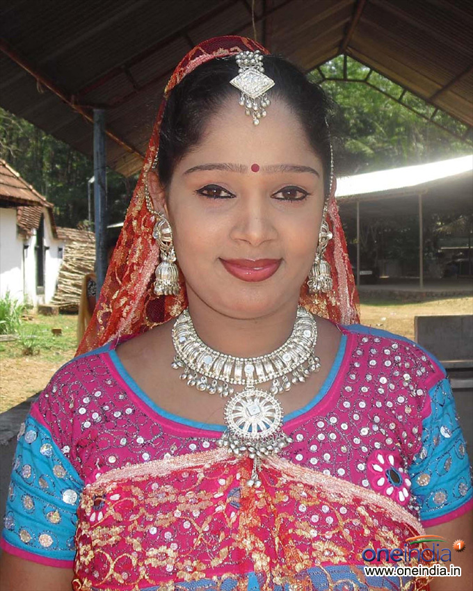 Superstar Santhosh Pandit Malayalam Movie: Pooja, Shooting Stills ...