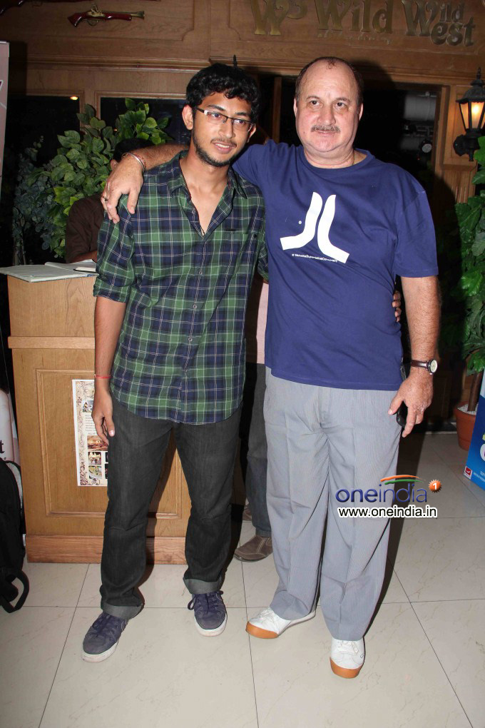 Mr. Bhatti On Chutti Audio Launch - Filmibeat