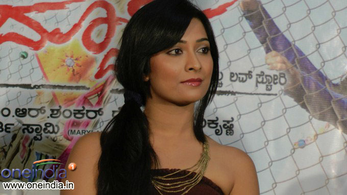 Addhuri Press Meet - Filmibeat