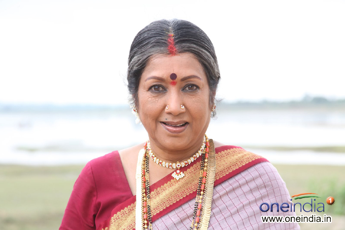 Jayanthi (Kannada Actress) Photos: Find Latest HD Images, Pictures ...