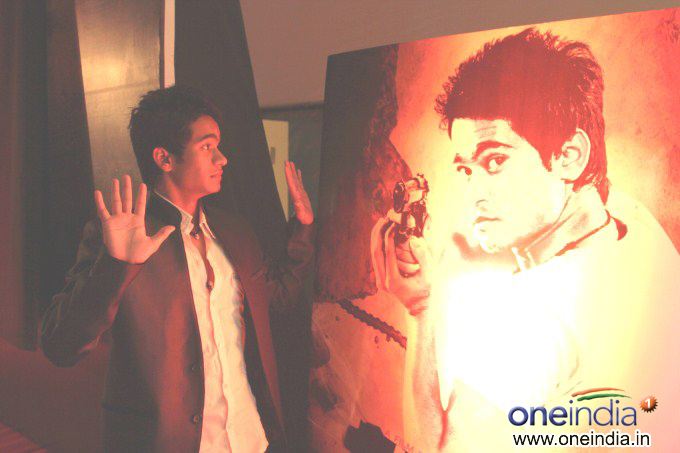 Jeena Hai Toh Thok Daal First Look Launch - Filmibeat