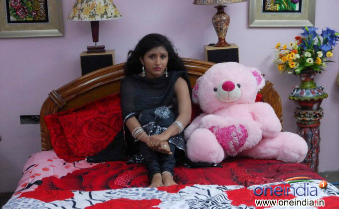 Modala Minchu Kannada Movie: Pooja, Shooting Stills, Location Photos ...