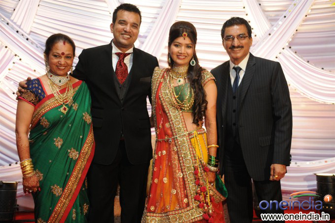 Suraj & Monali Godambe Wedding Reception - Filmibeat