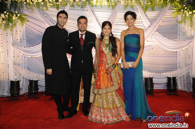 Suraj & Monali Godambe Wedding Reception - Filmibeat