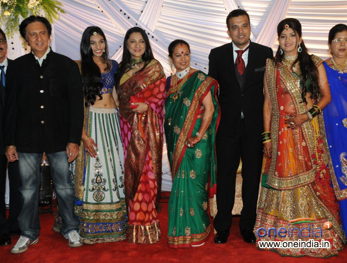Suraj & Monali Godambe Wedding Reception - Filmibeat