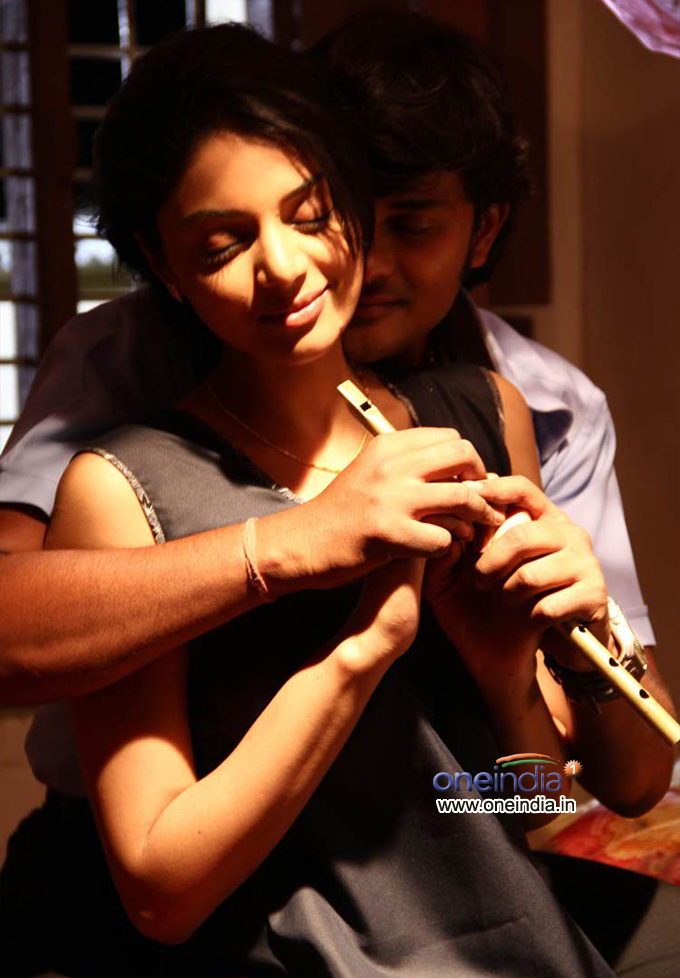 Ambuli 3D Movie Poster & Photos | Ambuli 3D Movie Location Pics ...