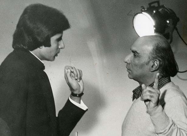 Remembering of Yash Chopra - Filmibeat