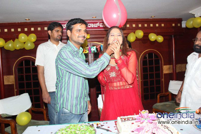 Actress Neha Patil Birthday Celebration - Filmibeat