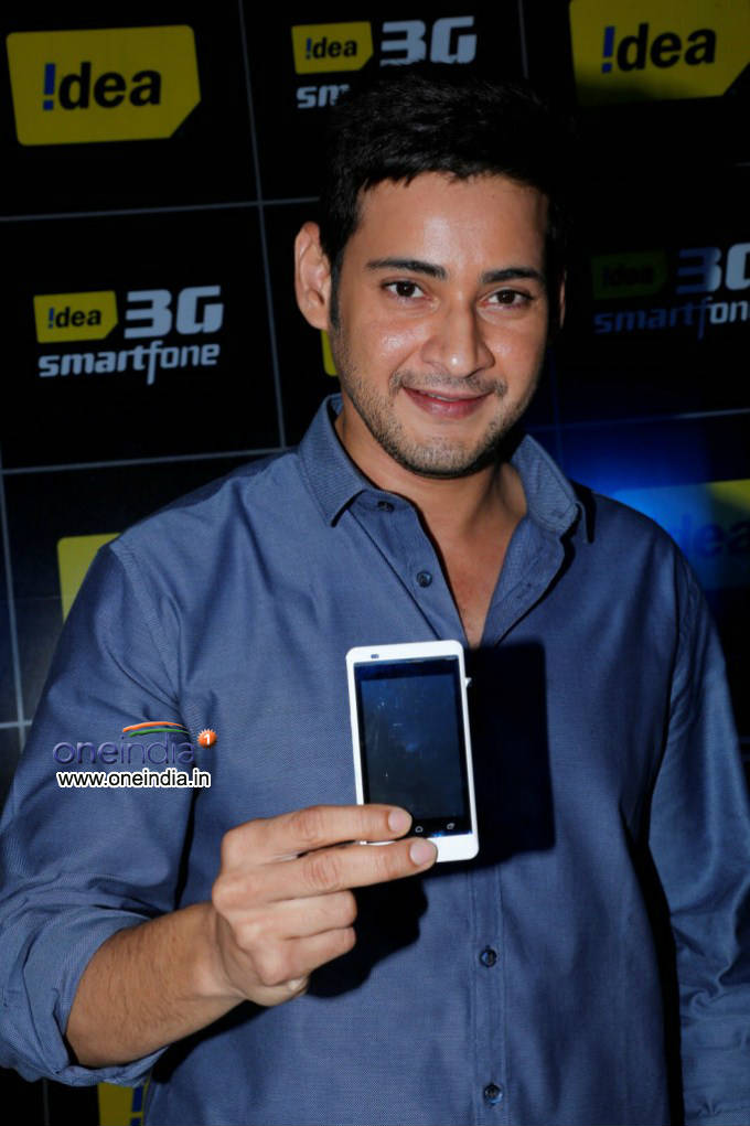 Mahesh Babu Launches Idea Smartphone - Filmibeat