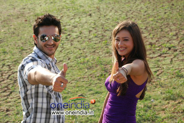 Pathayeram Kodi Tamil Movie: Pooja, Shooting Stills, Location Photos ...