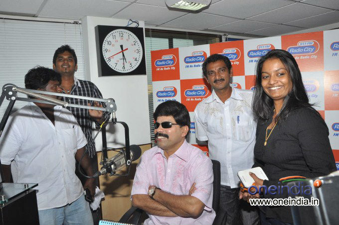 Power Star Srinivasan at Radio City - Filmibeat