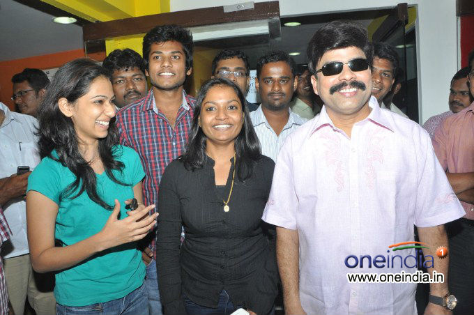 Power Star Srinivasan at Radio City - Filmibeat