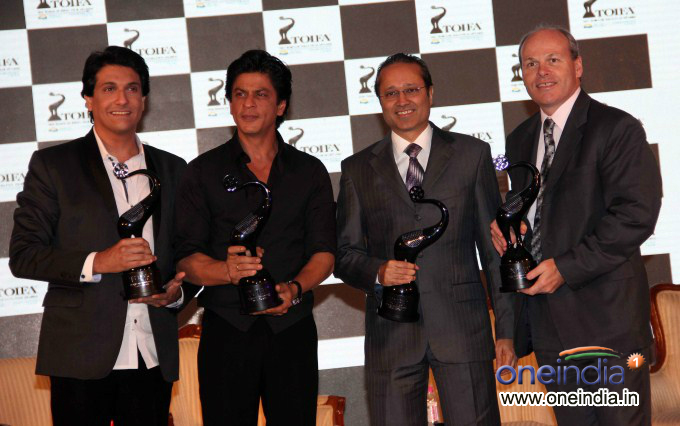 Shahrukh Khan Launches TOIFA Awards 2013 - Filmibeat