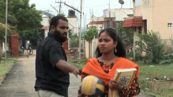 Kadhal Pathivu Tamil Movie: Pooja, Shooting Stills, Location Photos ...