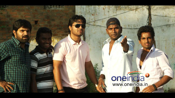 Ladai Telugu Movie: Pooja, Shooting Stills, Location Photos & First ...