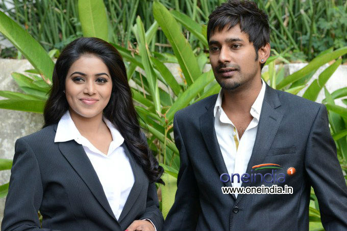 Nuvvila Nenila Movie Launch - Filmibeat