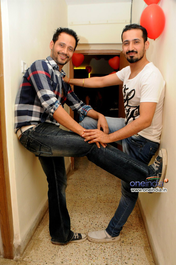 Preety Bhalla's Birthday Bash - Filmibeat