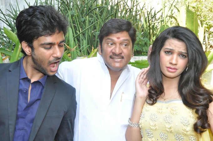 Thondi Movie Launch - Filmibeat