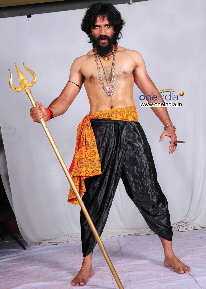 Huccha Kannada Movie: Pooja, Shooting Stills, Location Photos & First ...