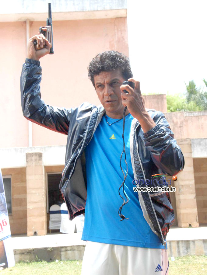 Aryan Movie Poster & Photos | Aryan Movie Location Pics | Aryan Kannada ...