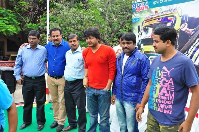 Auto Raja Film Promotion - Filmibeat