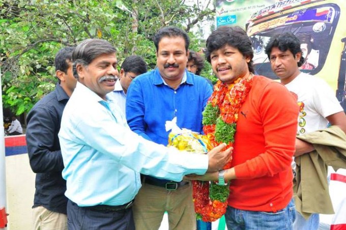 Auto Raja Film Promotion - Filmibeat