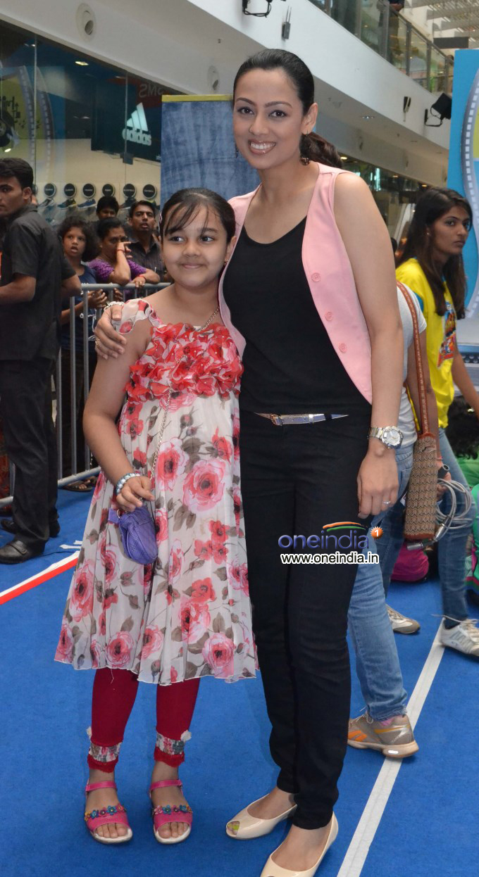 Celebs attend Disney Magic rock show - Filmibeat