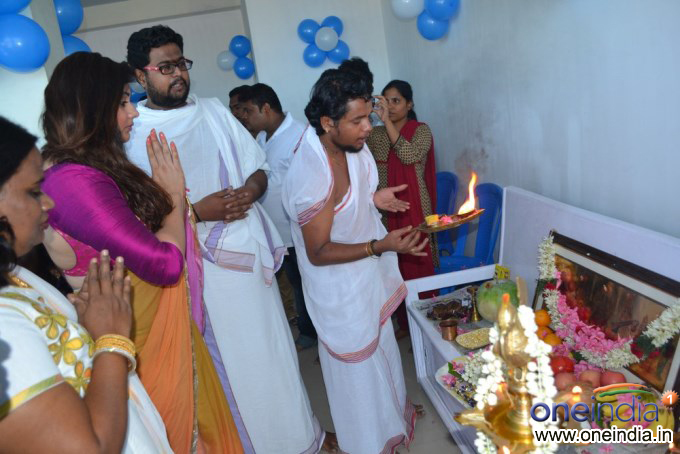 Namitha Launches Womens Fitness Centre (KEEP IT) - Filmibeat