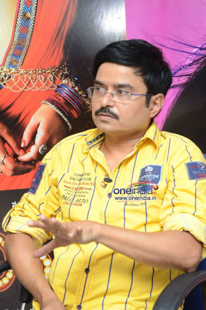 Pavithra Movie Director Janardhan Maharshi Press Meet - Filmibeat