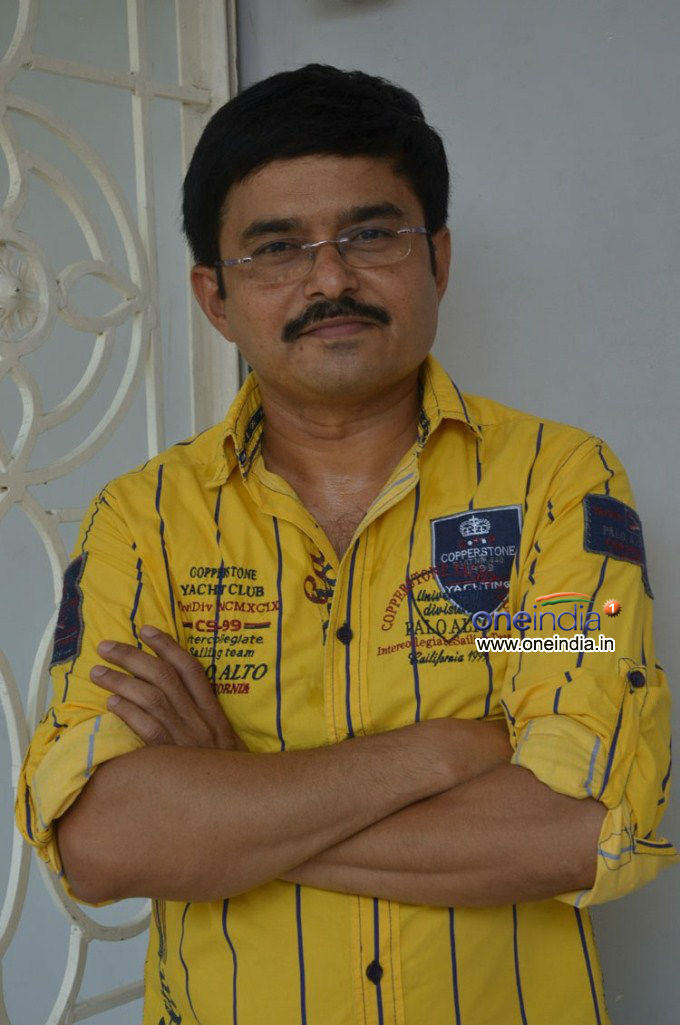 Pavithra Movie Director Janardhan Maharshi Press Meet - Filmibeat