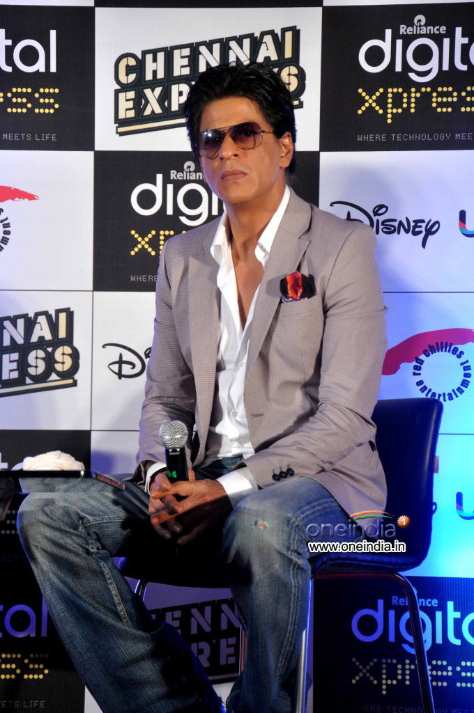 Chennai Express Game Launch - Filmibeat