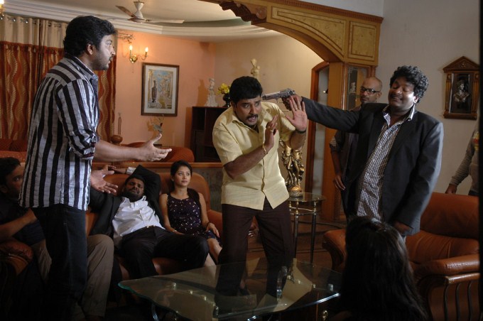 Pakado Pakado Telugu Movie: Pooja, Shooting Stills, Location Photos ...