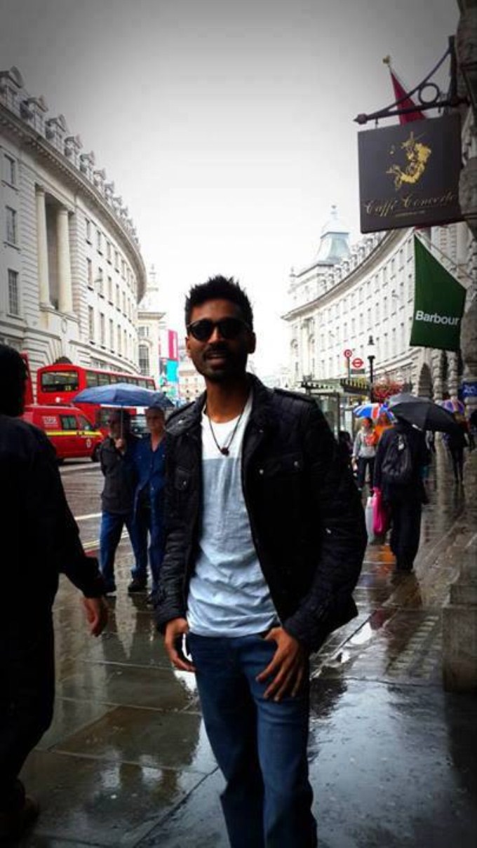 Dhanush Birthday celebrations at London - Filmibeat