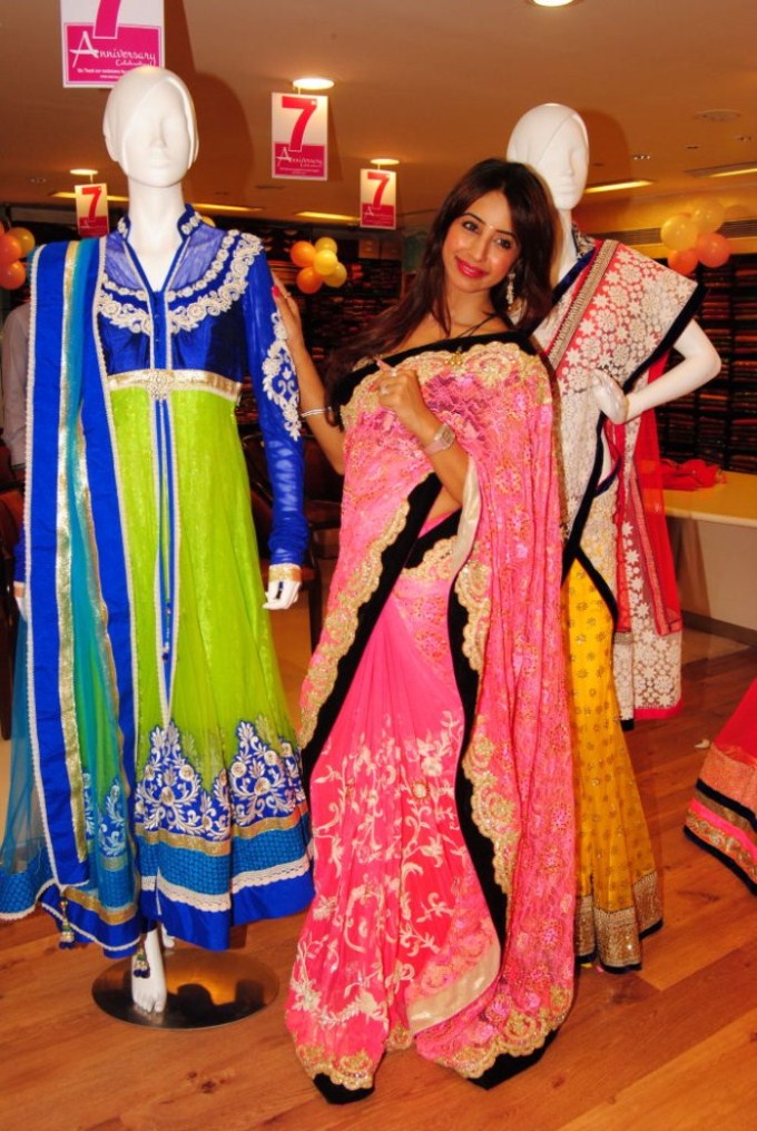 Neerus Elite 7th Anniversary Celebrations - Filmibeat