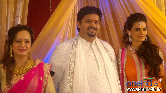 Rahul Thackeray and Aditi Redkar Engagement Celebrations - Filmibeat