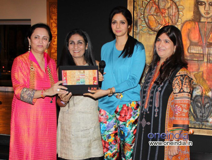 Sridevi at Rini Dhumal and Seema Kohli's Art Showcase - Filmibeat