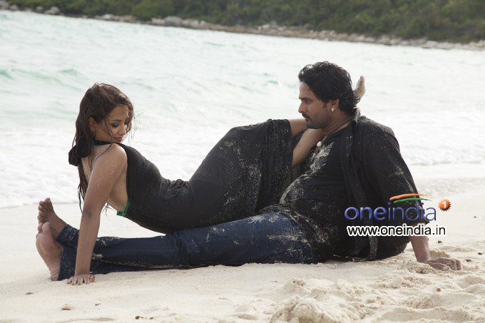 Droha Kannada Movie: Pooja, Shooting Stills, Location Photos & First ...