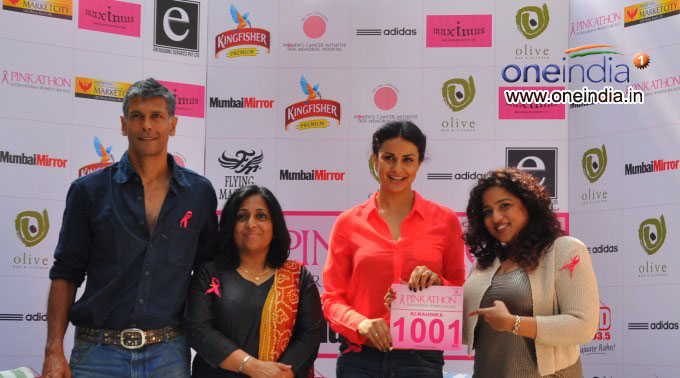 Breast Cancer Awareness with Pinkathon Mumbai 2013 - Filmibeat