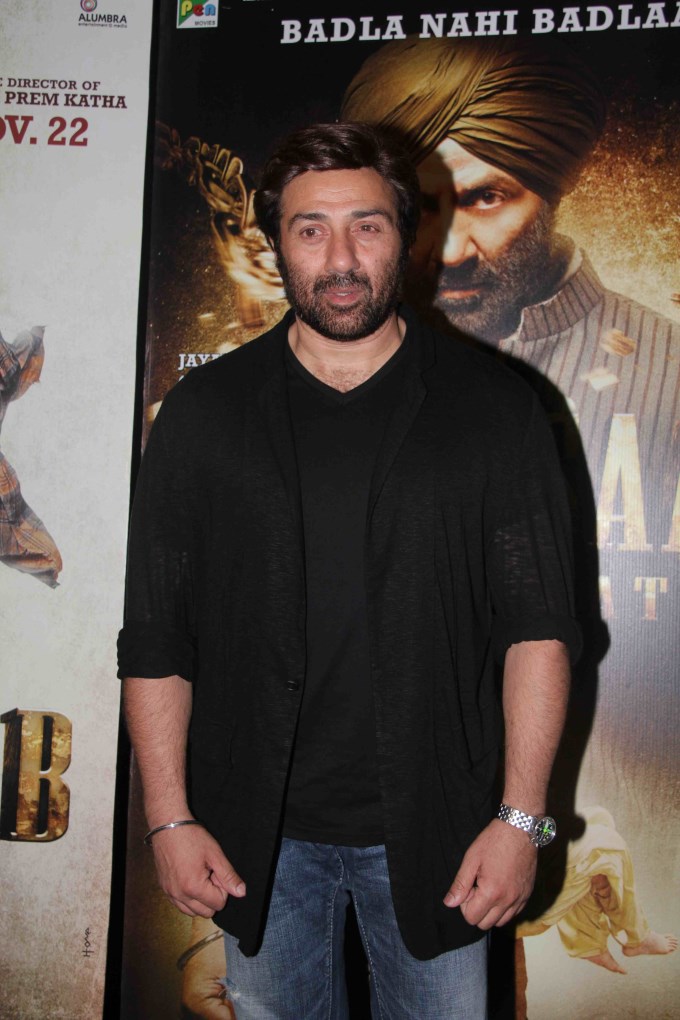 Singh Sahab The Great Special Screening - Filmibeat