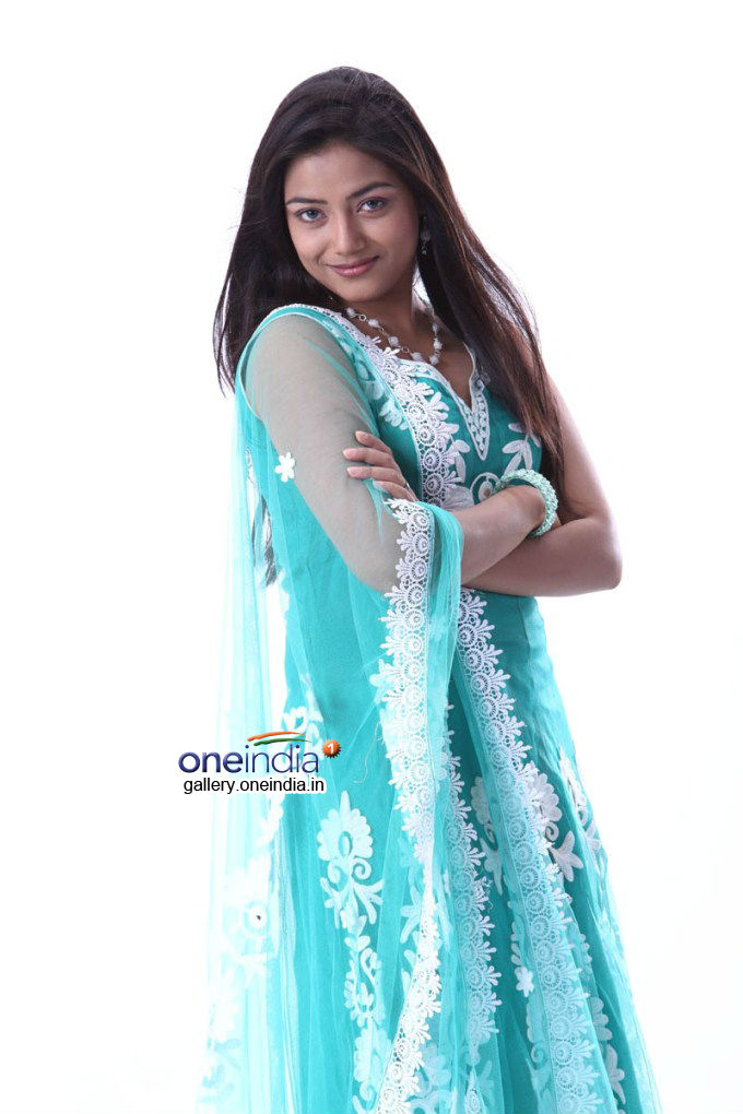 Pallavi Ghosh Photos: Find Latest HD Images, Pictures, Stills & Pics ...