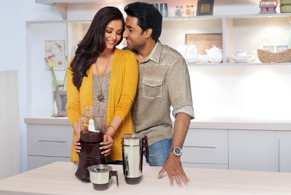 Abhishek Bachchan and Aishwarya's new Prestige ads - Filmibeat