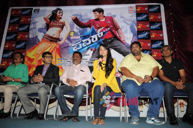 Trisha at Power Press Meet - Filmibeat