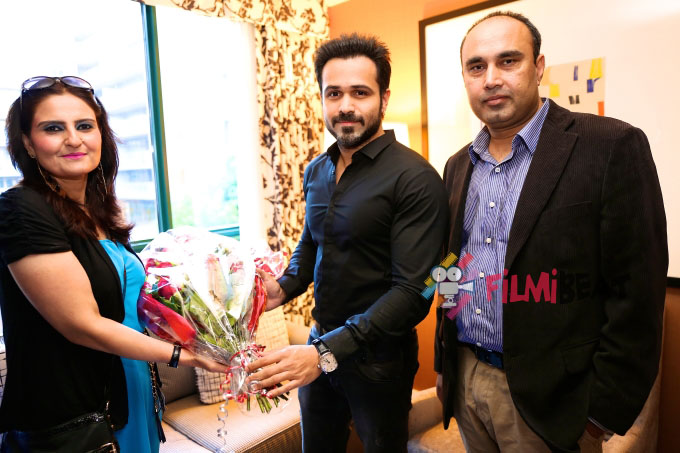 Emraan Hashmi Meets His Reel Self in Toronto - Filmibeat