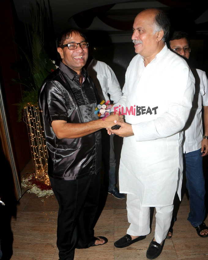 Ajay Kaul's Birthday Celebration - Filmibeat
