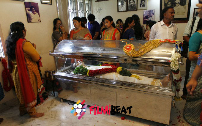 Celebrities Pay Homage to Actor SS Rajendran - Filmibeat