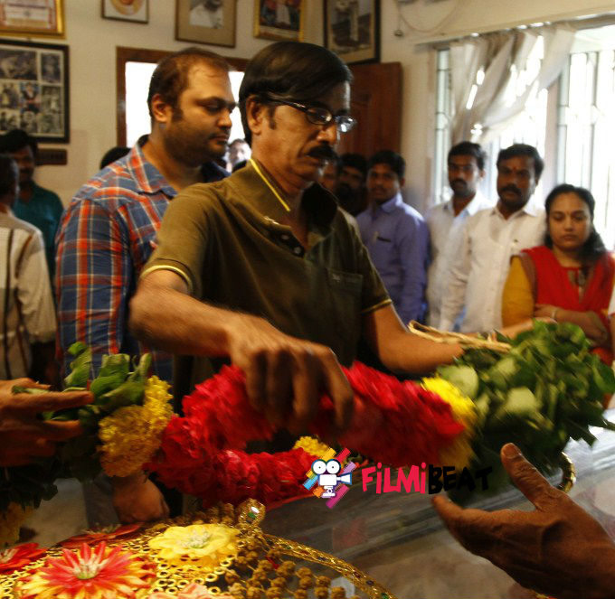 Celebrities Pay Homage to Actor SS Rajendran - Filmibeat