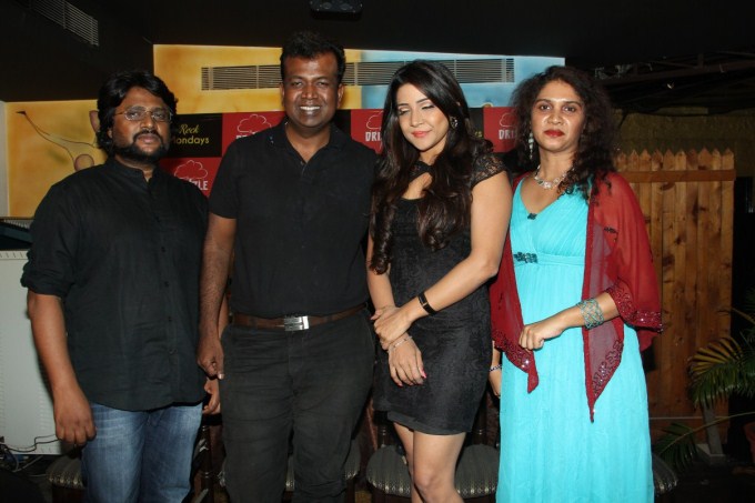 Drizzle Night Club Launch - Filmibeat