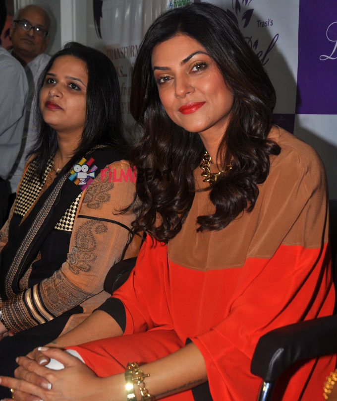 Sushmita Sen At Dr. Trasi's 'La Piel' Clinic - Filmibeat