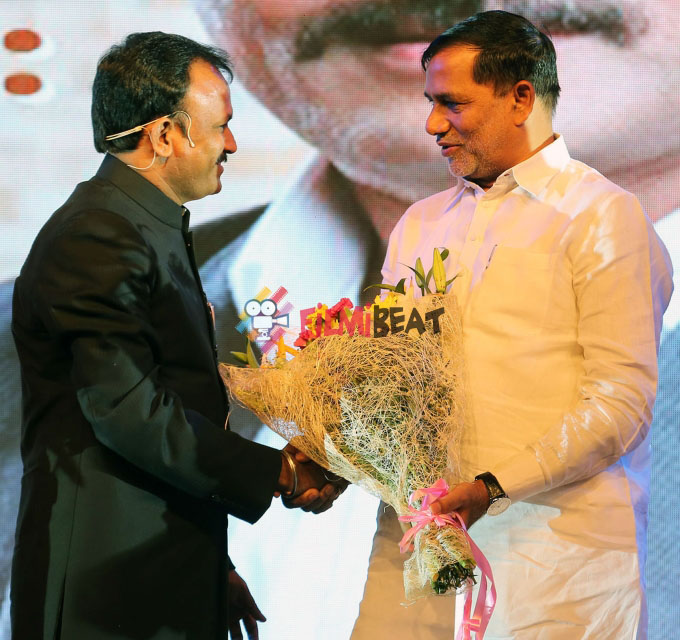 Anil Kapoor Launched Book On Life Of 'Dr. Mahesh Kishan Motewar ...