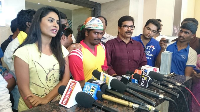 Jyoti Alias Kothi Raja Kannada Movie: Pooja, Shooting Stills, Location ...